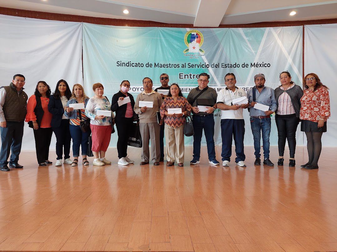 Entrega SMSEM más de mil 800 apoyos asistenciales a maestros – Plana ...